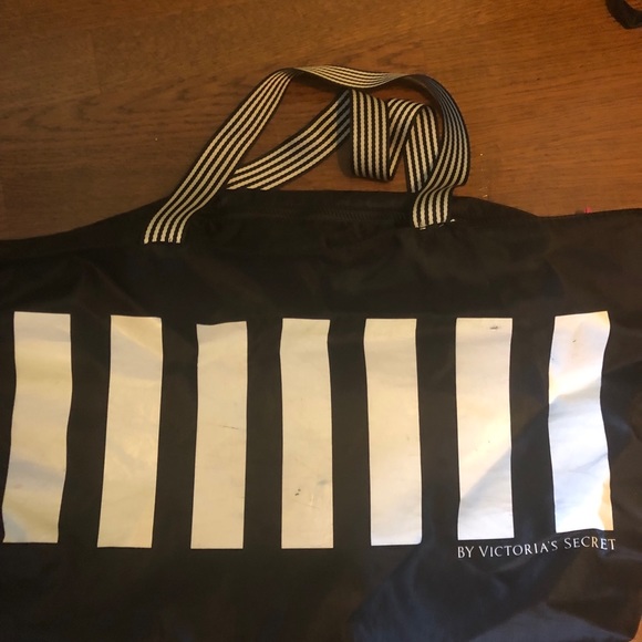 Victoria's Secret | Bags | Authentic Victorias Secret Vs Tote Bag Mesh ...
